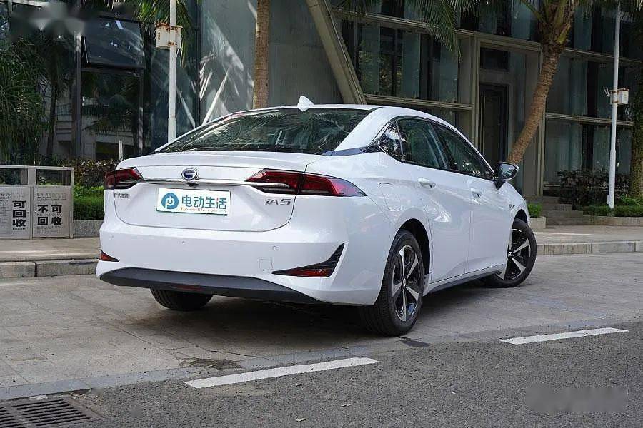 置换：比亚迪e6换广汽丰田iA5 续航霸主的轮回_搜狐汽车_搜狐网