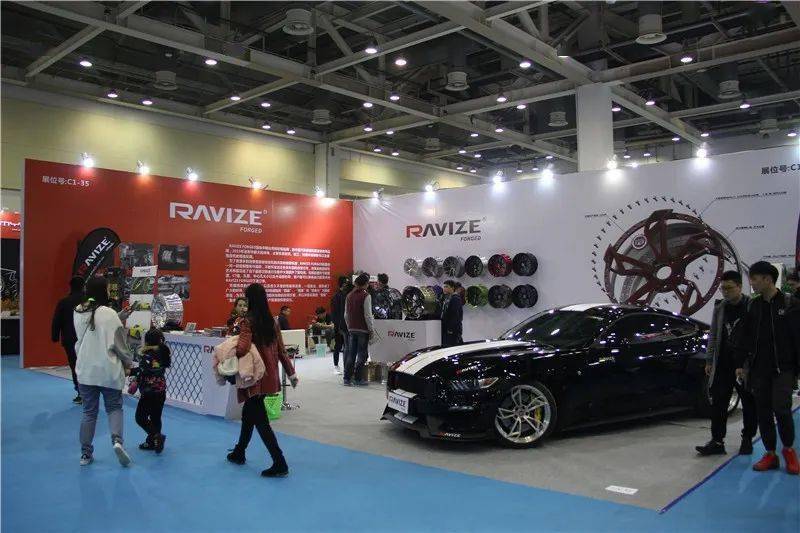 【老朋友】轮毂潮牌 RAVIZE连续4年签约GT Show_搜狐汽车_搜狐网