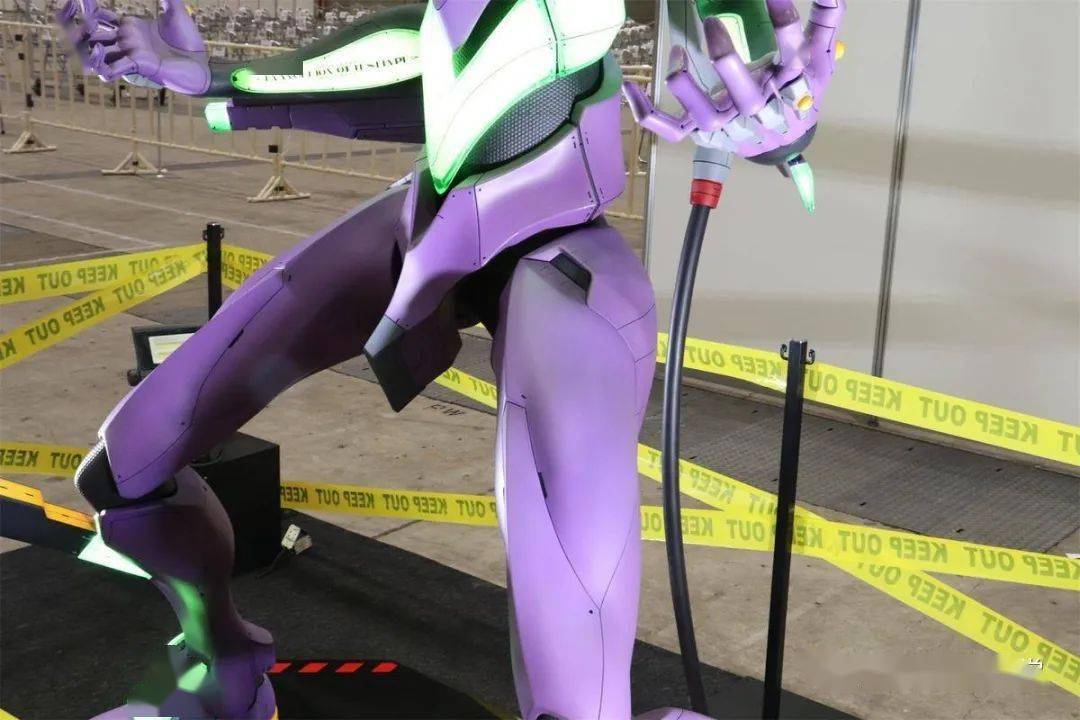 【FuRyu F：NEX EVA初号机 真人大 发光立像 & 绫波丽 真人大立像 样品展出】-搜狐大视野-搜狐新闻