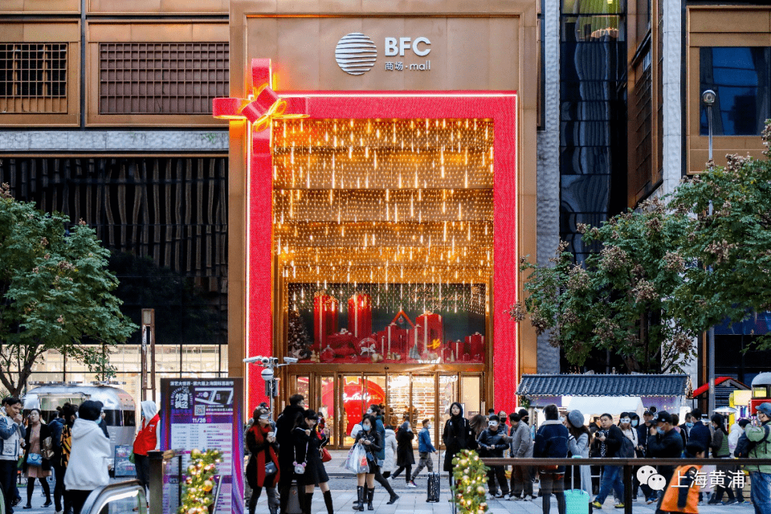 超火夜市、首店频现、米其林星数最多……外滩这家超人气商场一岁了_上海