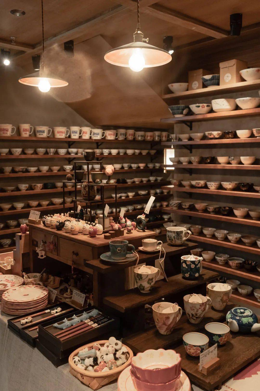 zakka zakka 日式杂货店 ｜ 独栋2层「日式杂货铺」，打卡日剧寿喜锅，就在岭南天地！-搜狐大视野-搜狐新闻