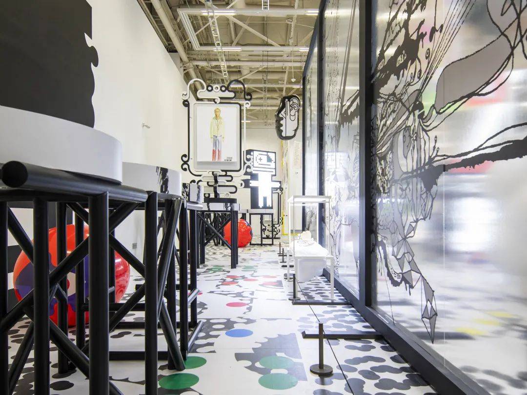 你可以在M/M (Paris)的乐园中邂逅哪些常驻面孔？_展览