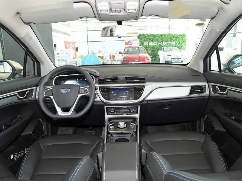 外观干练沉稳，出行经济实用，这台车性价比不错，买就对了！_搜狐汽车_搜狐网