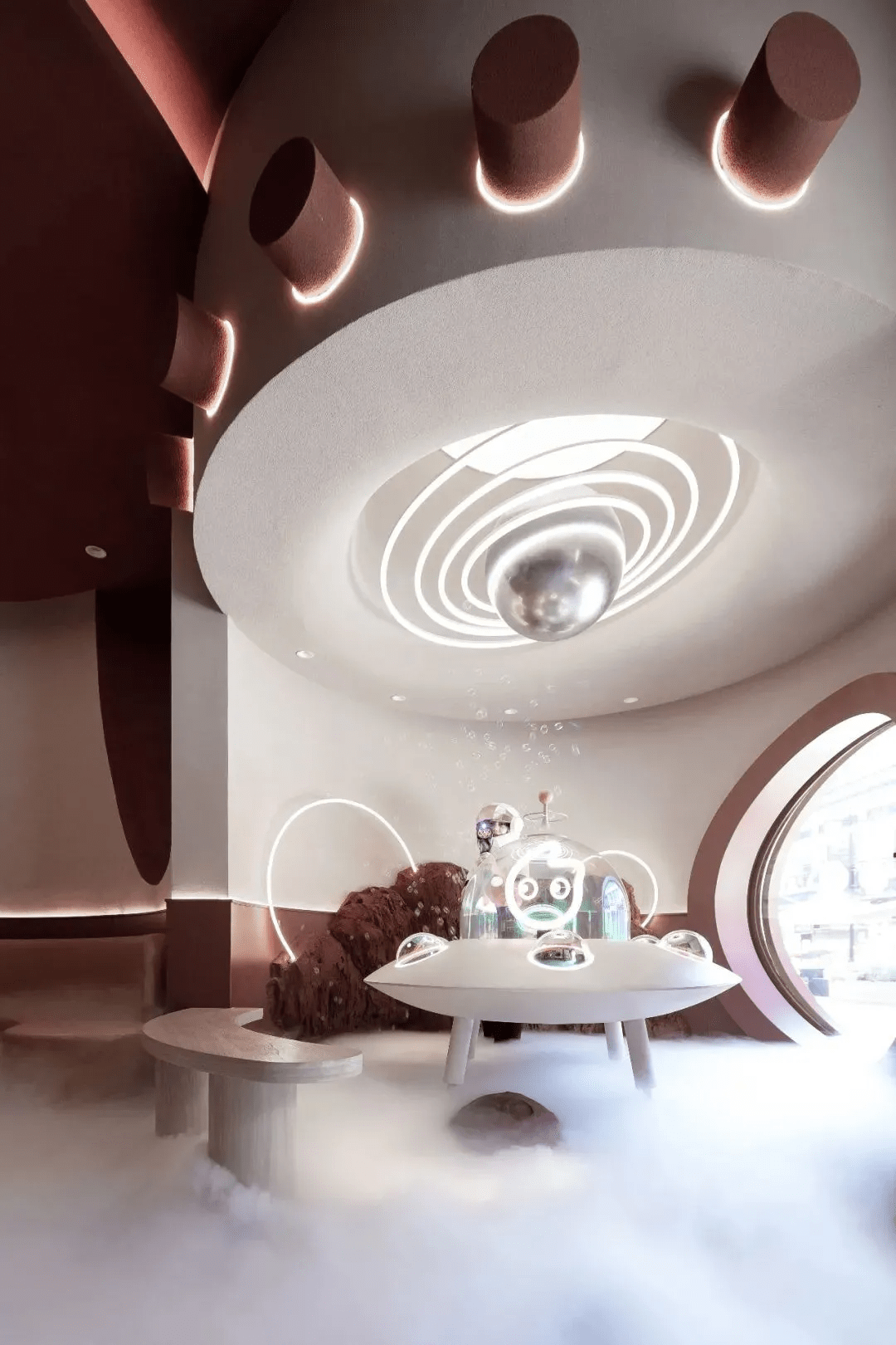 CoCo的概念店设计得越来越有内味了_空间