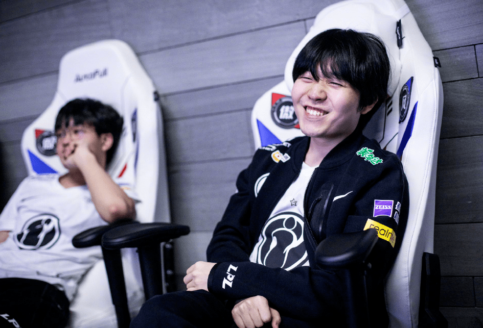 LPL英文流解说谈传闻：Chovy和Uzi将加盟IG？_战队