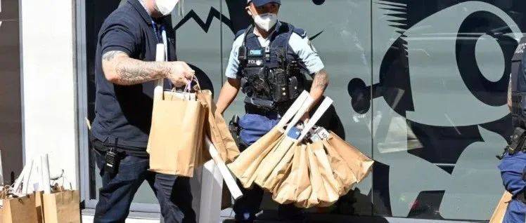 限制 悉尼一被封公寓楼内居民每天限喝六瓶啤酒!网友怒骂:喝酒也管?新州