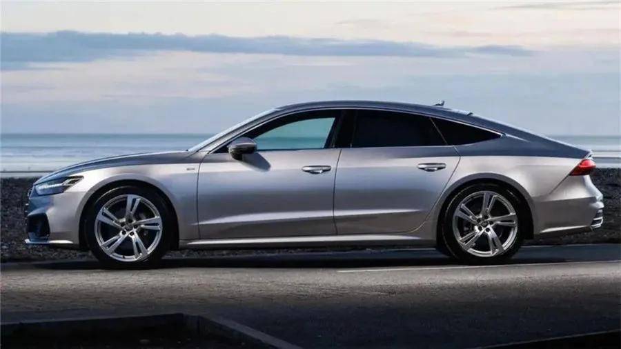 2022款奥迪A7L正式开卖！起步59.97万，标配3.0T，A6L:让我怎么卖_搜狐汽车_搜狐网