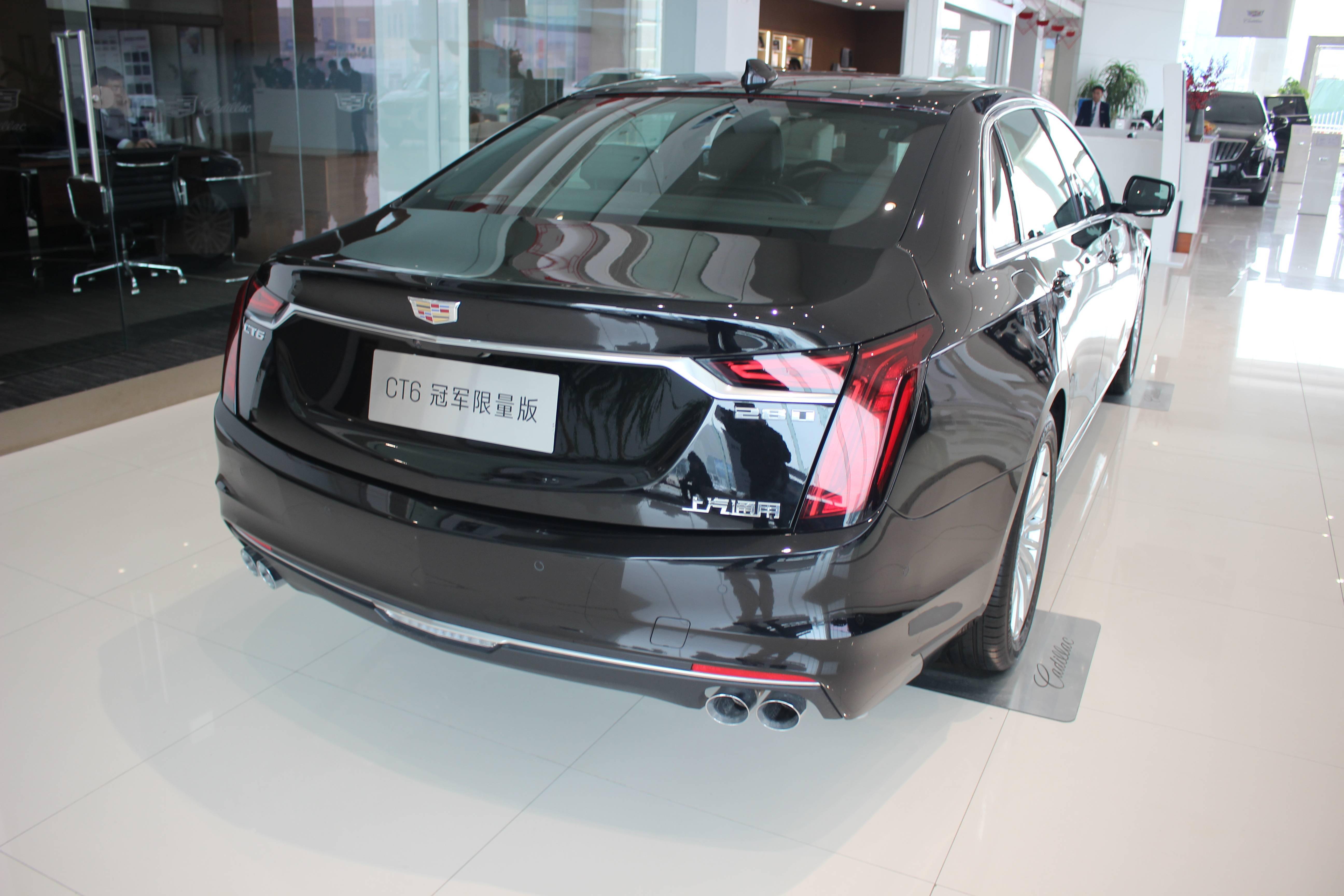 实拍凯迪拉克CT6到店，配LCD中控屏，37.97万起_搜狐汽车_搜狐网