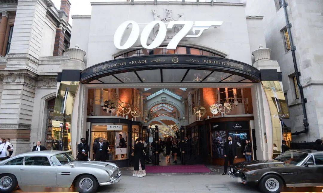 感受英国特工的魅力！伦敦007沉浸式艺术长廊了解一下！_电影