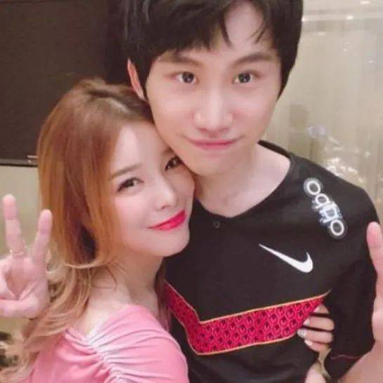 果然是抖一中！Chovy外网人气远超Faker，Doinb其次_超威