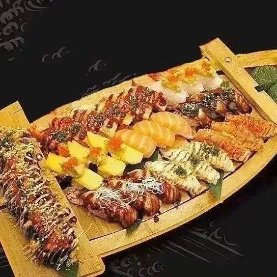 【渔艺居酒屋】88元/158元享渔艺豪华寿司船/满足双人寿司套餐！丰富多样的寿司种类，一次性打卡！_图片