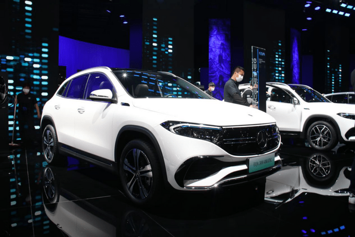 奔驰发布EQA和EQB预售价格 分别为37万元/44万元_搜狐汽车_搜狐网