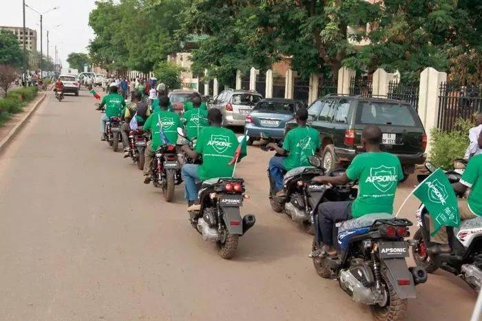 摩托界的“非洲之王”：没有人比我更懂非洲_搜狐汽车_搜狐网