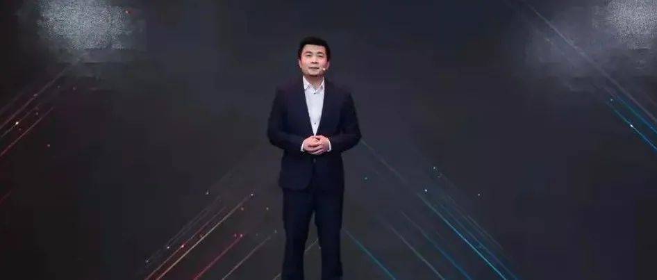 EDG夺得全球总冠军，背后掌舵人来自丰顺，家族财富710亿_电竞