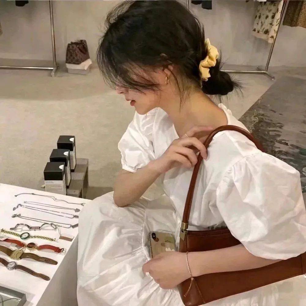 男人爱一个女人到疯狂,才会有的9个表现,你中了几条?对方