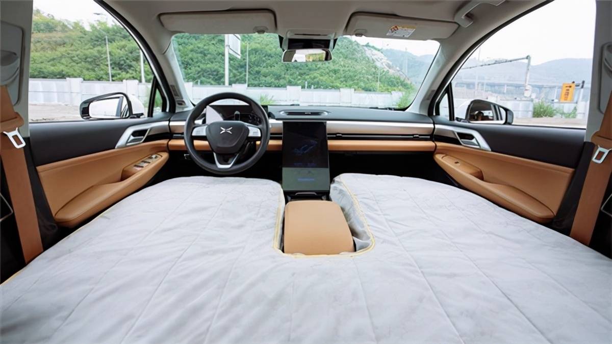 小鹏P5的车载影院投影,竟是双十一卖了8万台的NEW Z6X?_搜狐汽车_搜狐网