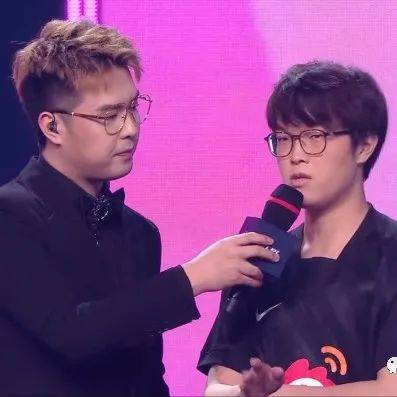 Bin拿下LPL全明星solo赛冠军！5次单杀圣枪哥，还淘汰Light击败Gala_zhuo_大战_iboy