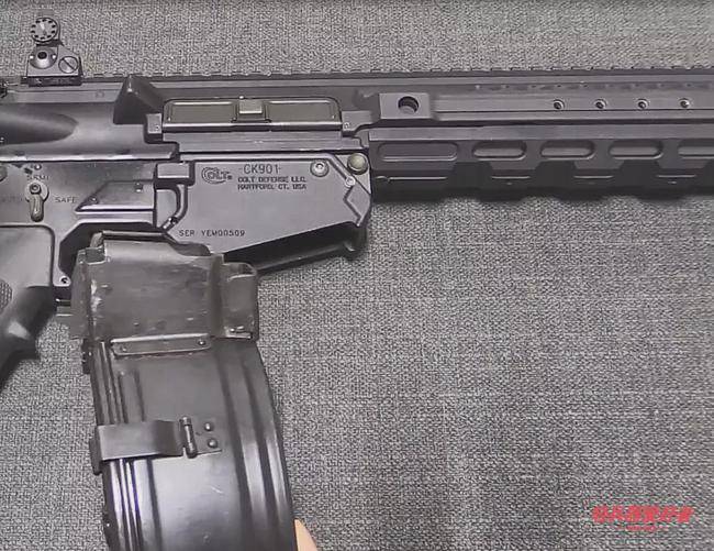 你知道吗？这支神奇步枪仅服役24小时，就歼灭200多名叛乱分子_Colt_mm_弹匣