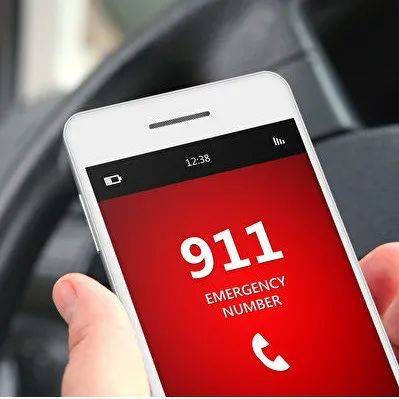 惊呆了！安省妇女拨打911收到552元账单_伦敦_戴维斯_事故