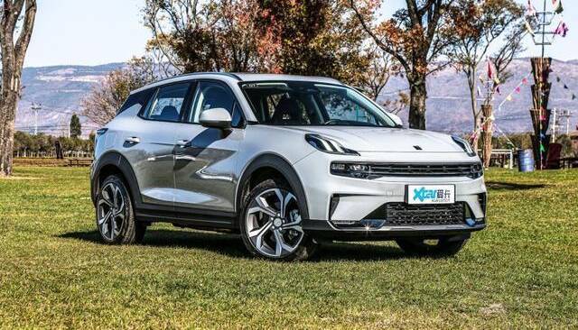 年轻人的优选好物 试驾新款领克06 PHEV_搜狐汽车_搜狐网