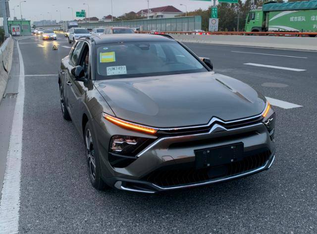 16.2万买辆雪铁龙凡尔赛C5x,公司首辆,同事赞叹:浪漫且风雅_搜狐汽车_搜狐网