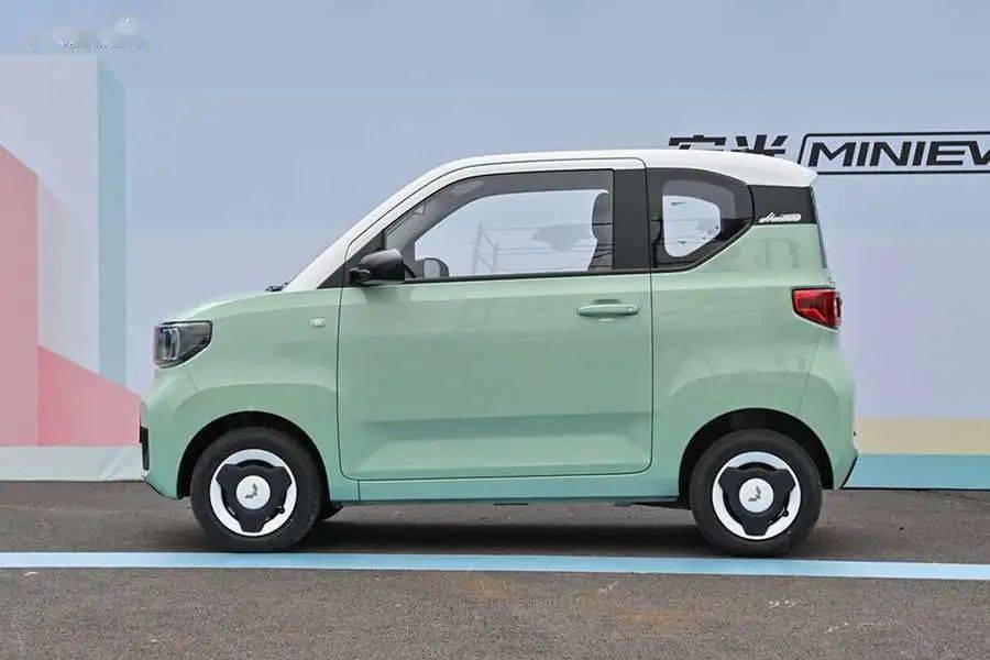 狭路相逢！ 奇瑞QQ冰淇淋与宏光MINIEV你选谁？_搜狐汽车_搜狐网