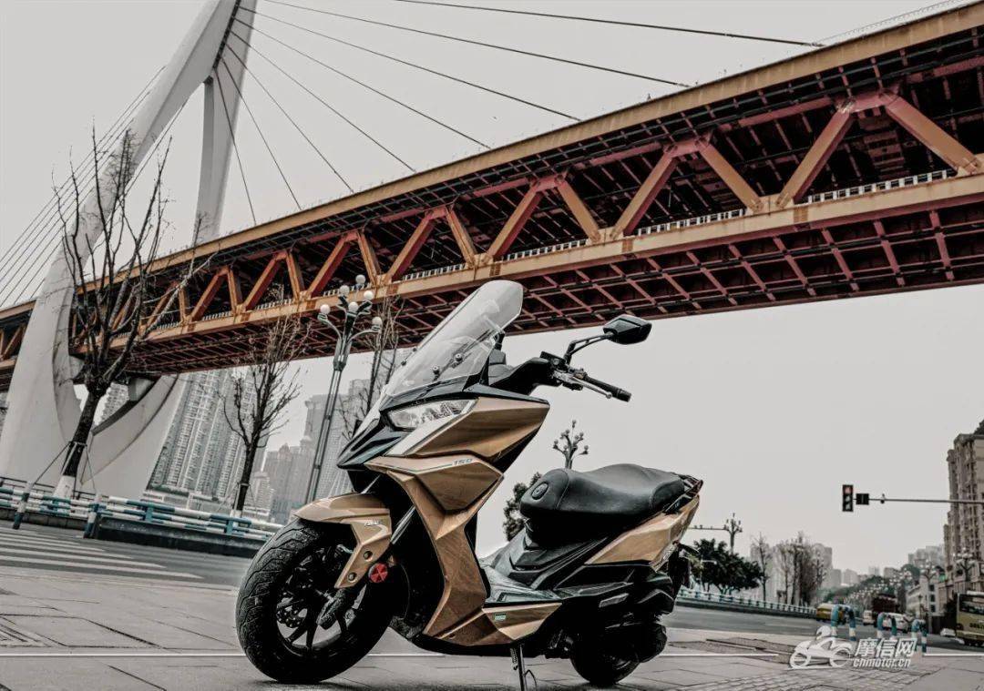 在山城，与光阳Racing X150一道去浪_重庆_李子坝_休闲时光