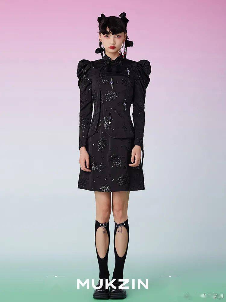 姜小佩 | 密扇MUKZIN 2022春夏系列「囍宴」_Vol_年度_广告