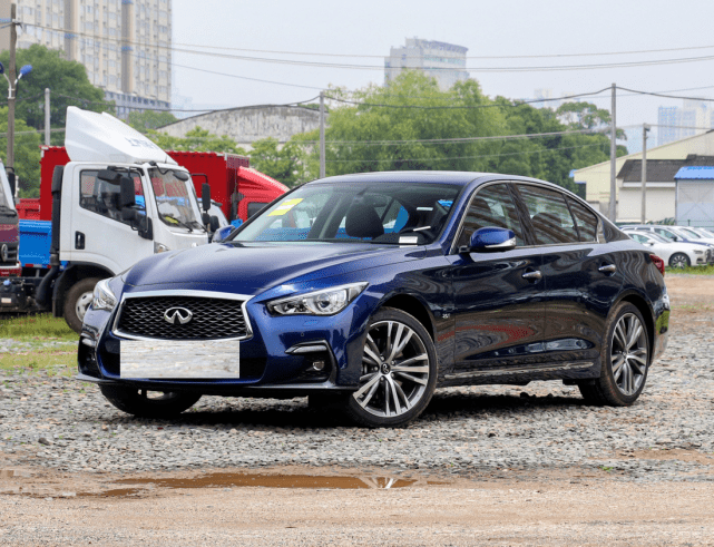最“厚道”的日系豪车，英菲尼迪Q50L跌至20万元，全系2.0T，车友：雅阁买早了_搜狐汽车_搜狐网