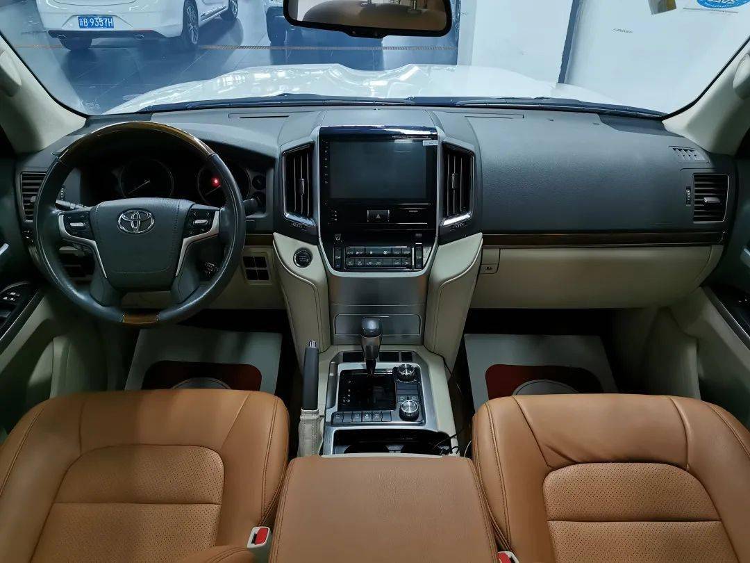 【今日上新】车到山前必有路，有路必有丰田车——终极SUV兰德酷路泽_搜狐汽车_搜狐网