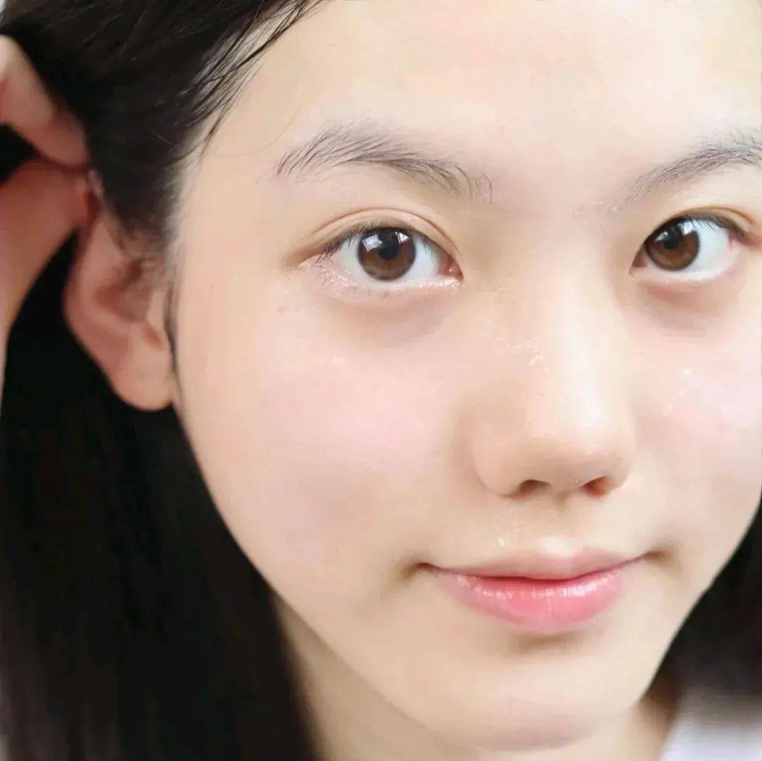 不卸妆会有哪些危害?这四大危害不可小觑,不仅变丑还变老皮肤化妆女孩子