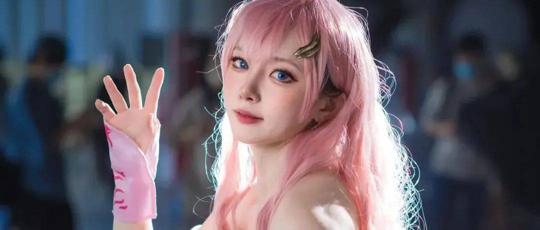 【二次元COS】机动战士高达seed-拂晓拉克丝_版权_丝带_小腿