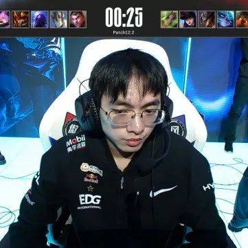 Jiejie狗熊怒抢大龙成功翻盘，EDG 2-0击败FPX_比赛_格温_小龙