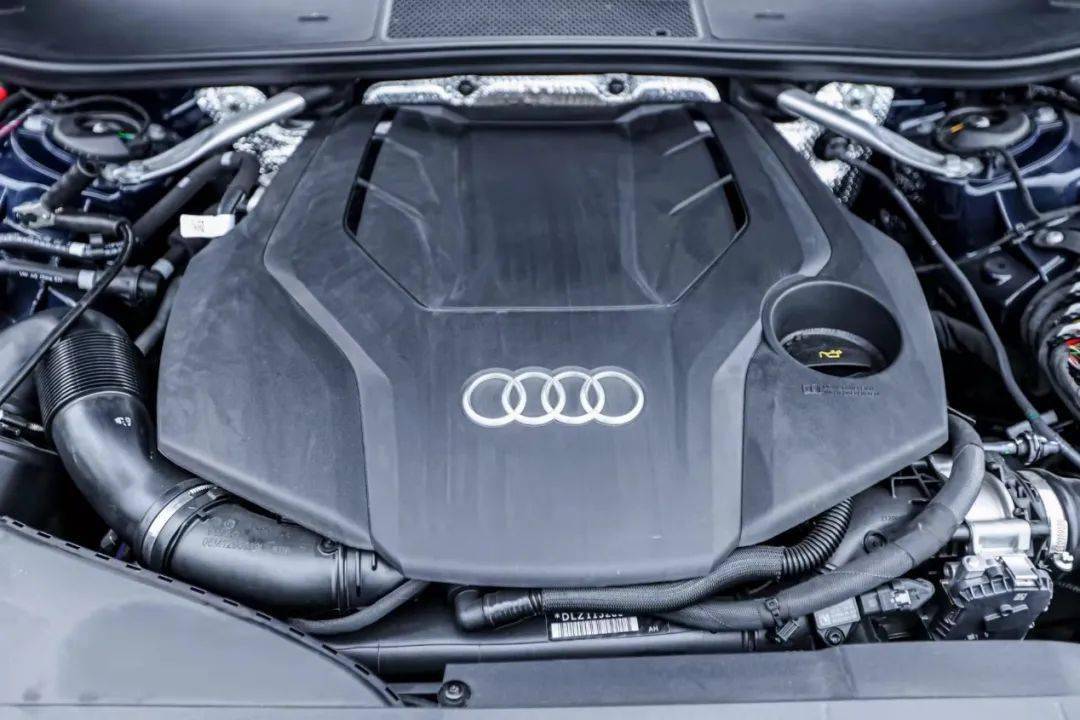 比A6L个性、比A7运动，搭载3.0T发动机的上汽奥迪A7L值得买吗？_搜狐汽车_搜狐网