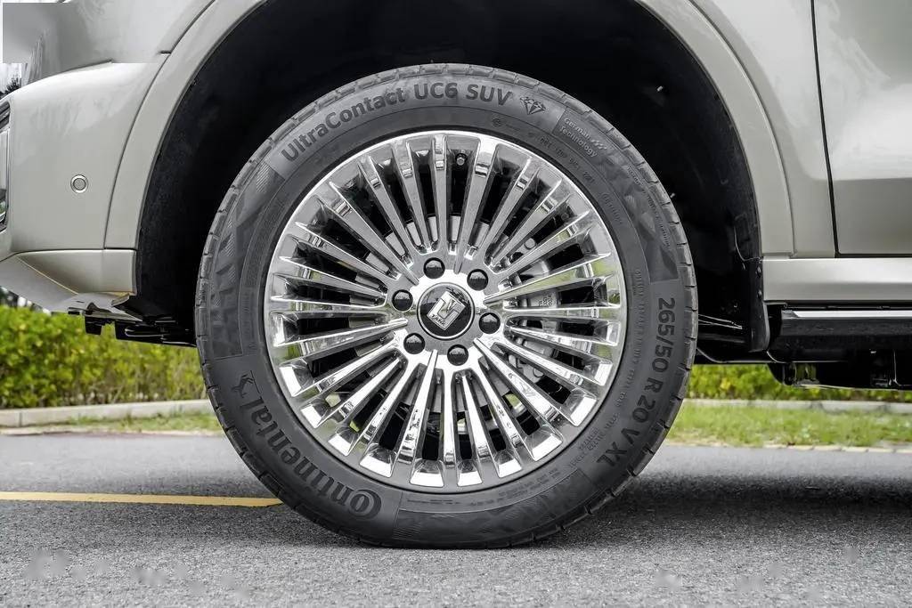 坦克500配置解析，豪华不输陆巡LC，科技感爆棚，国产3.0T+8AT_搜狐汽车_搜狐网