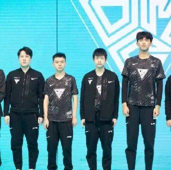 英雄联盟：LPL春季赛战队总结之OMG，无缘季后赛，但夏季可绽放_选手_常规赛_Shanji