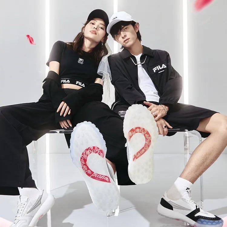 520 | FILA 纪念爱的每一刻，520限量款开抢在即！_Qeelin_兰蔻_情书