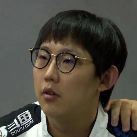 “RNG粉丝刷礼物，我就搞Faker心态”，imp直播声称，要当场挂机_人头_匹配_过程