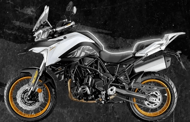 贝纳利TRK702探险车即将登场..._搜狐汽车_搜狐网