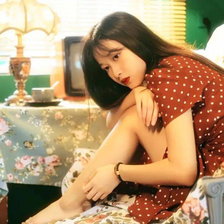 男人有这6个反常的举动，其实是完完全全的爱上了你！女人情绪时候