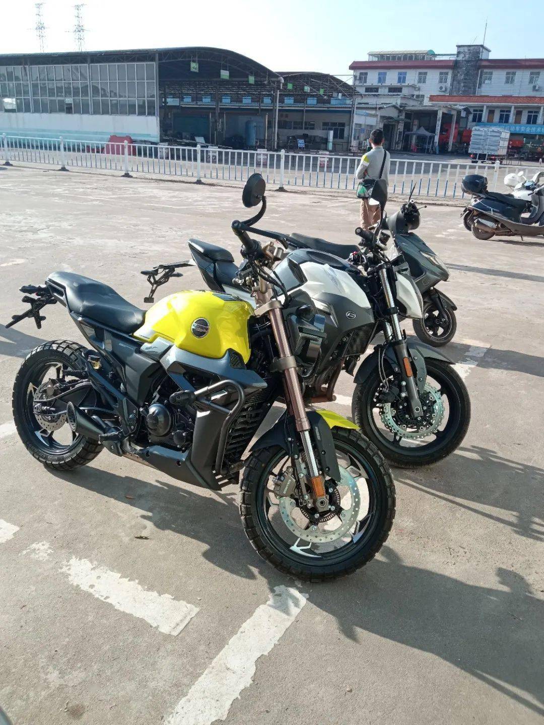 综合得分7.2分，外观最不像小排量的小众街车，启典 2021款 KD150-G2_搜狐汽车_搜狐网