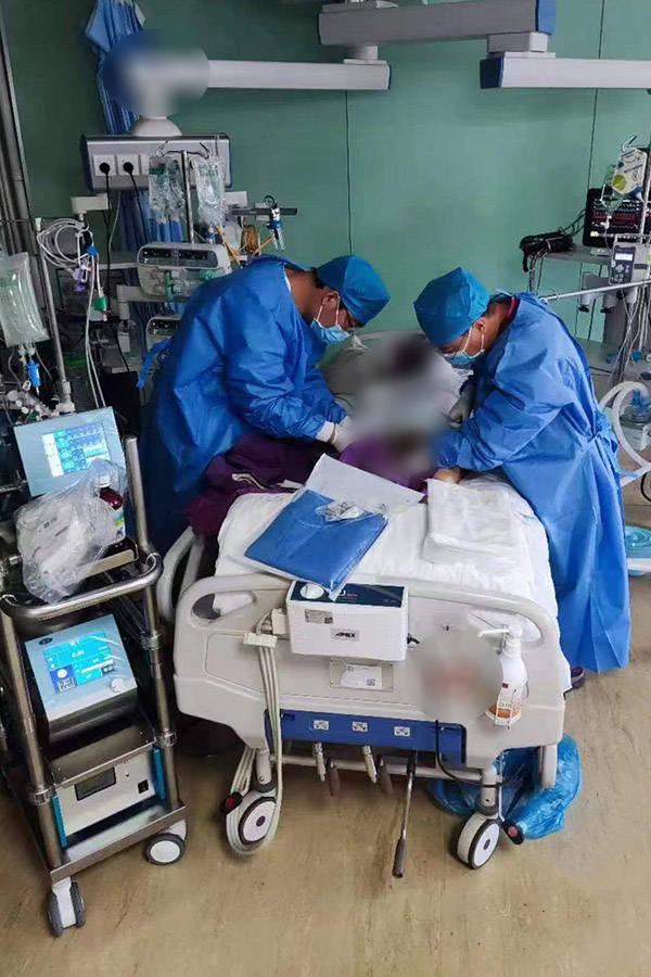 国内首套急救转运型ECMO成功救治猝死患者_循环系统_国产_生命