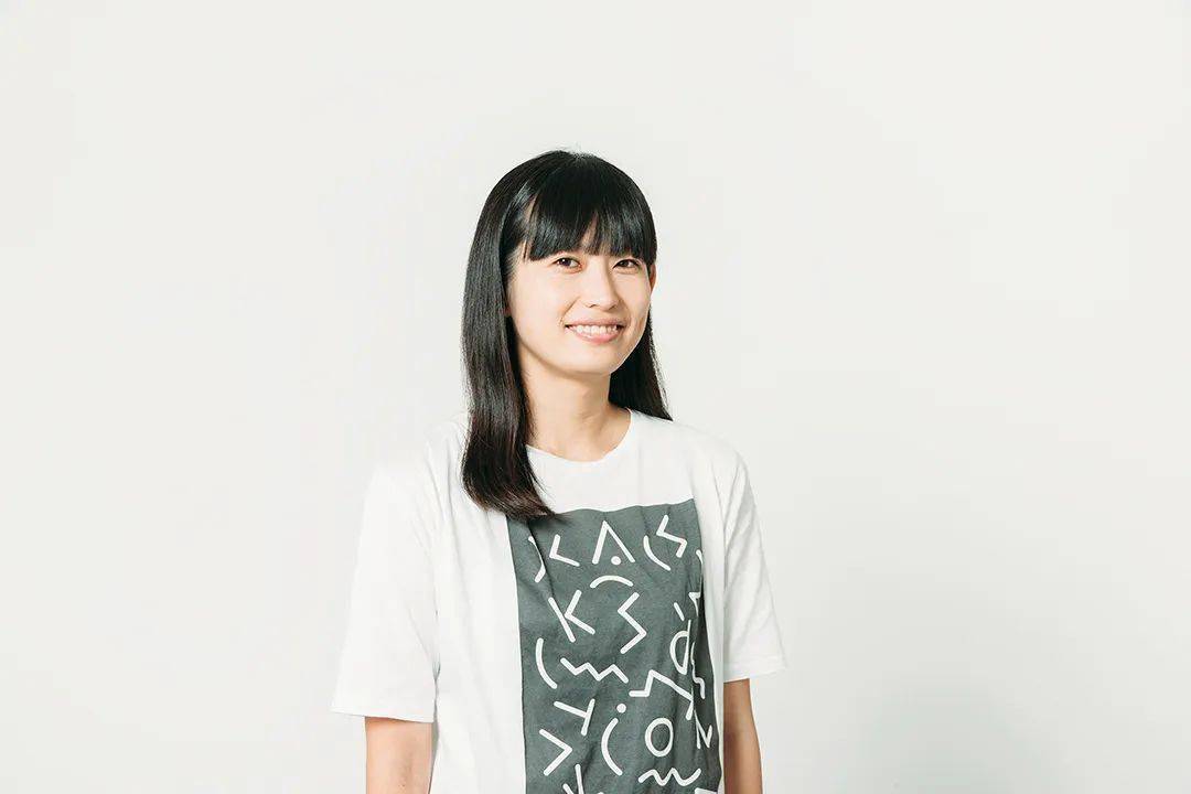 多域活跃的平面设计师：渡边明日香 Asuka Watanabe_for_design_Artwork