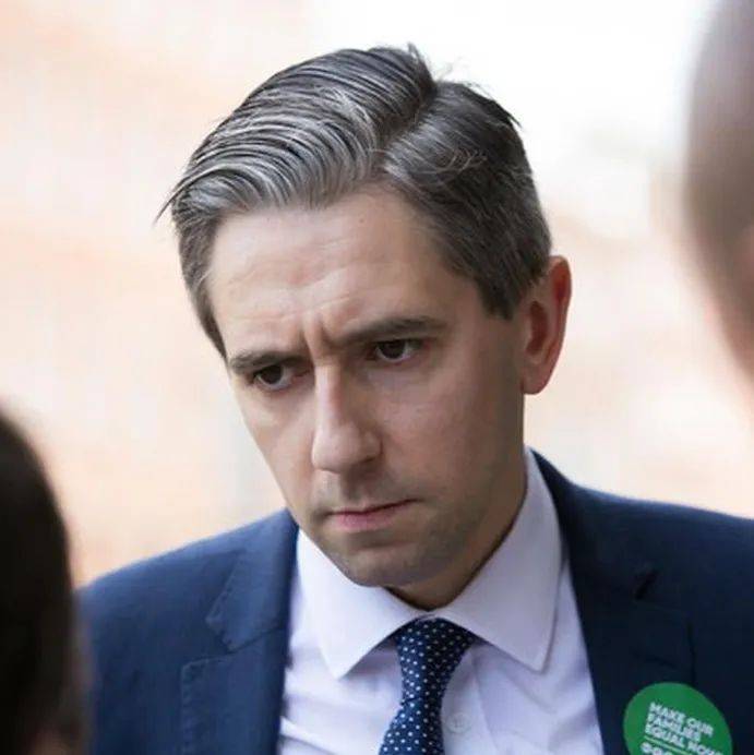 欧盟学生申请爱尔兰大学人数增加三倍_哈里斯_英国_国际