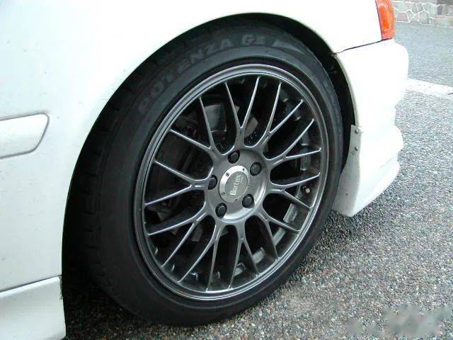 Y轮辐的魅力！ENKEI PFM1，极高性价比，强调日常行驶的极佳体验 | 酷乐汽车_搜狐汽车_搜狐网