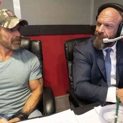 大锤上位不忘提拔兄弟，HBK历经五年终成WWE高层……_肖恩·迈克尔斯_工作_发展