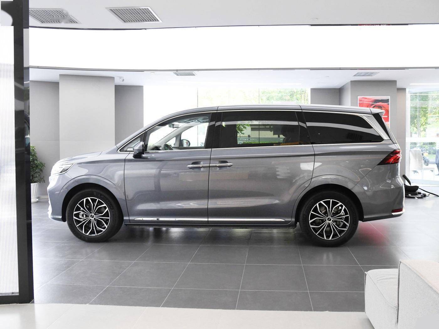 解读荣威IMAX8 ev：车长超5米，既舒适又好开，售25.98万元起_搜狐汽车_搜狐网