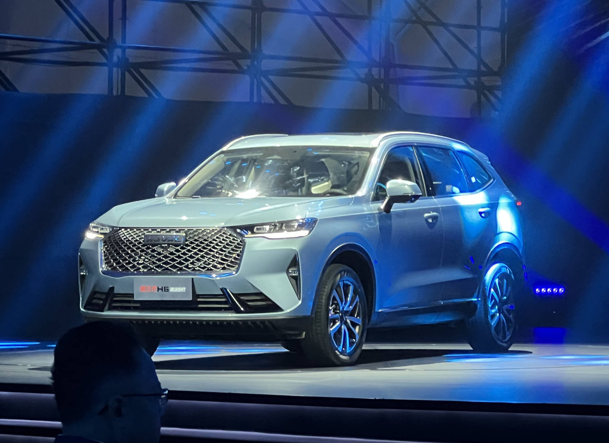 第三代哈弗H6 DHT上市，售价14.98万，同时开启新能源转型_搜狐汽车_搜狐网