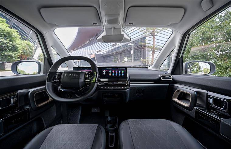 智能驾驶、自动泊车惊喜满满，试驾全新KiWi EV_搜狐汽车_搜狐网