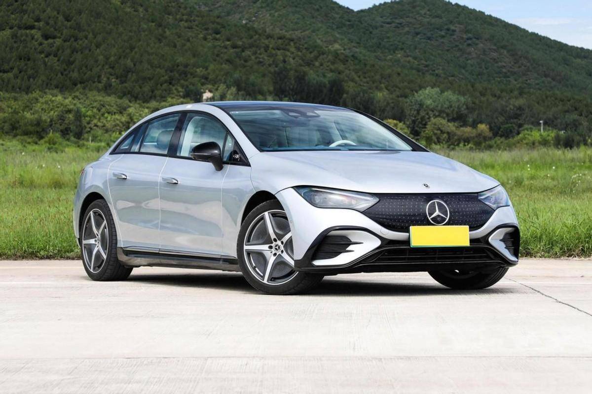 52.8万起，轴距3120mm，续航超700km，奔驰EQE真能打赢新势力吗？_搜狐汽车_搜狐网